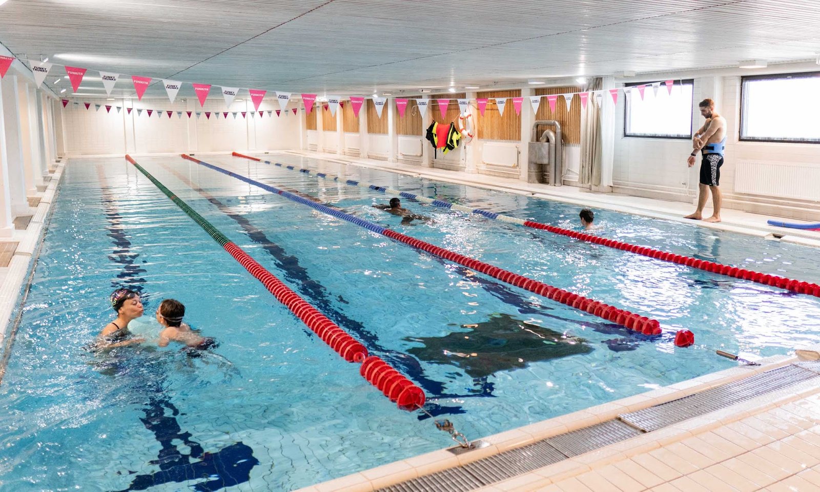 Rauhaniemen Uimaranta: Miten sinne pääsee, Aikataulut, Pääsy ja kaikki tiedot - Uimaranta